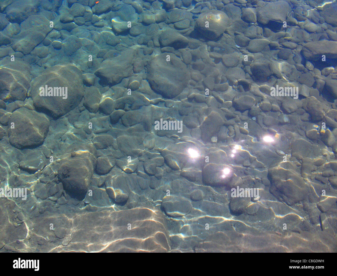 Pebbles through water hi-res stock photography and images - Alamy