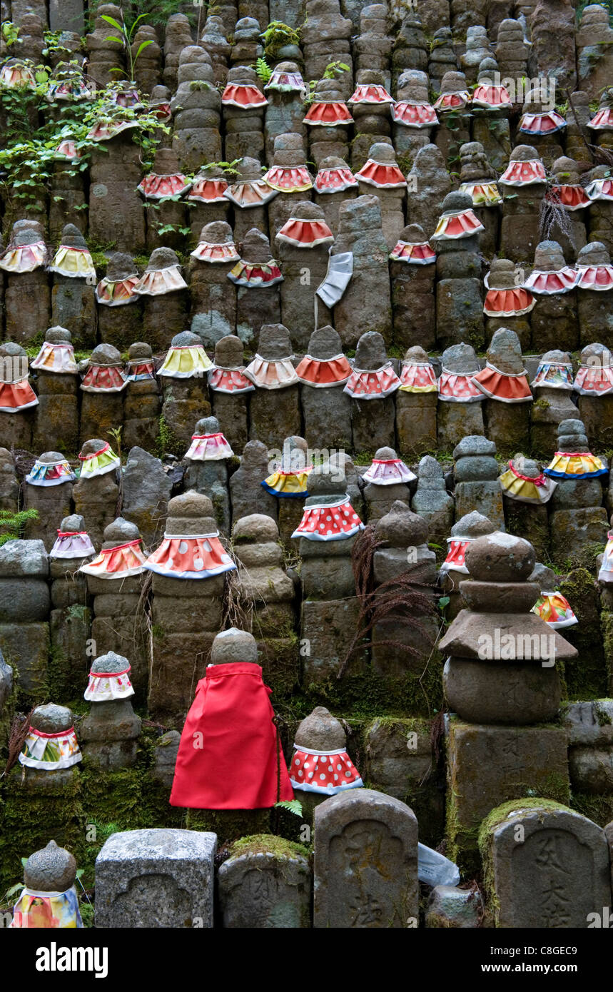 Mount koya temple koyasan cemetery hi-res stock photography and images ...
