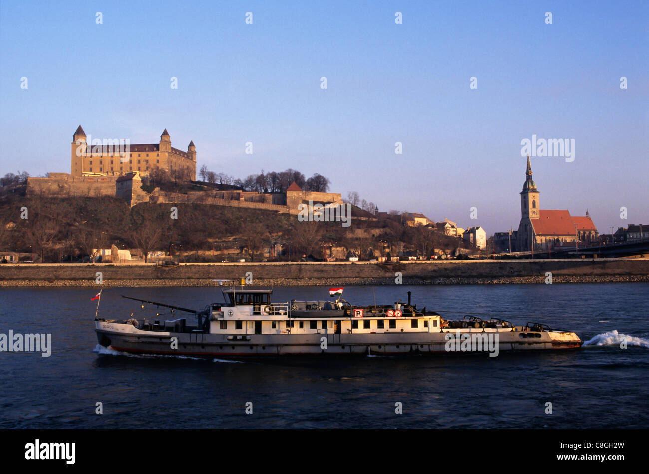 Medieval river boat hi-res stock photography and images - Alamy