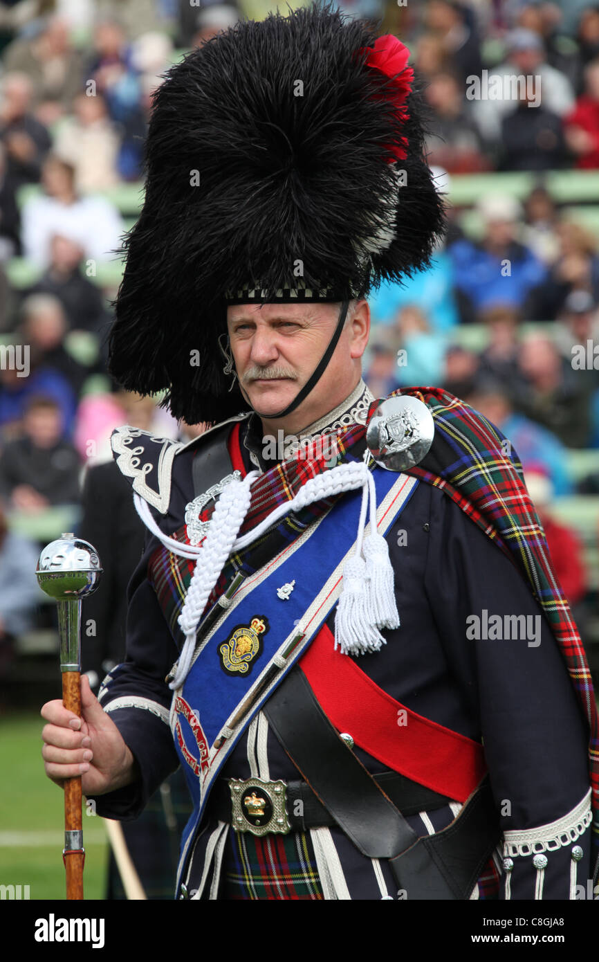 Village of Braemar, Scotland. Drum Major Bill Barclay from the Grampian ...