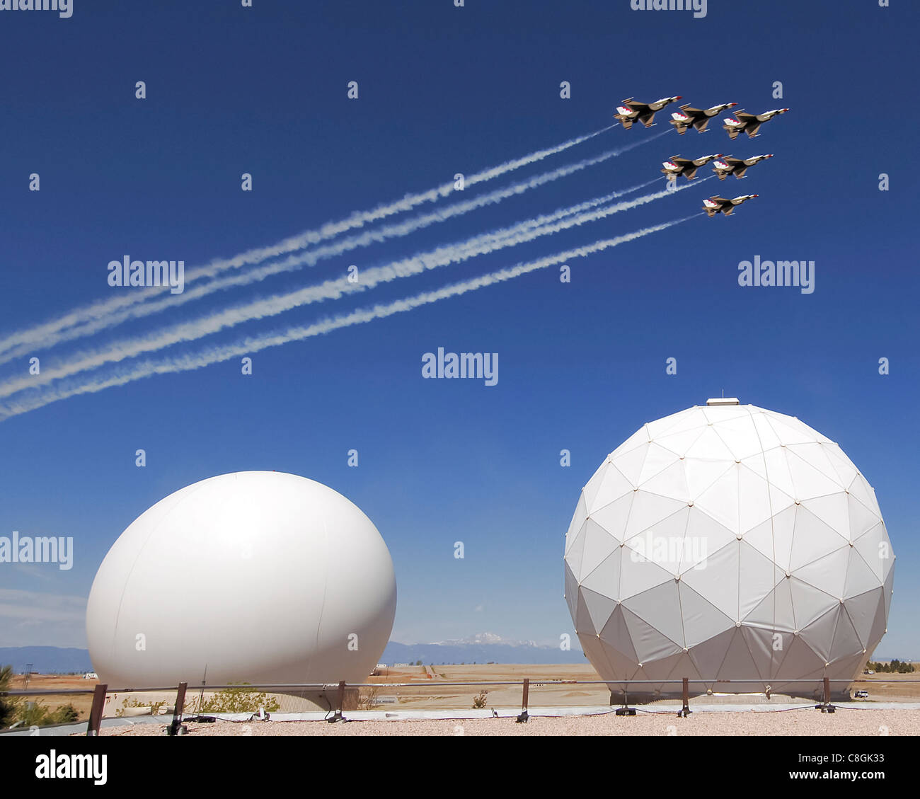 Network formation hi-res stock photography and images - Alamy