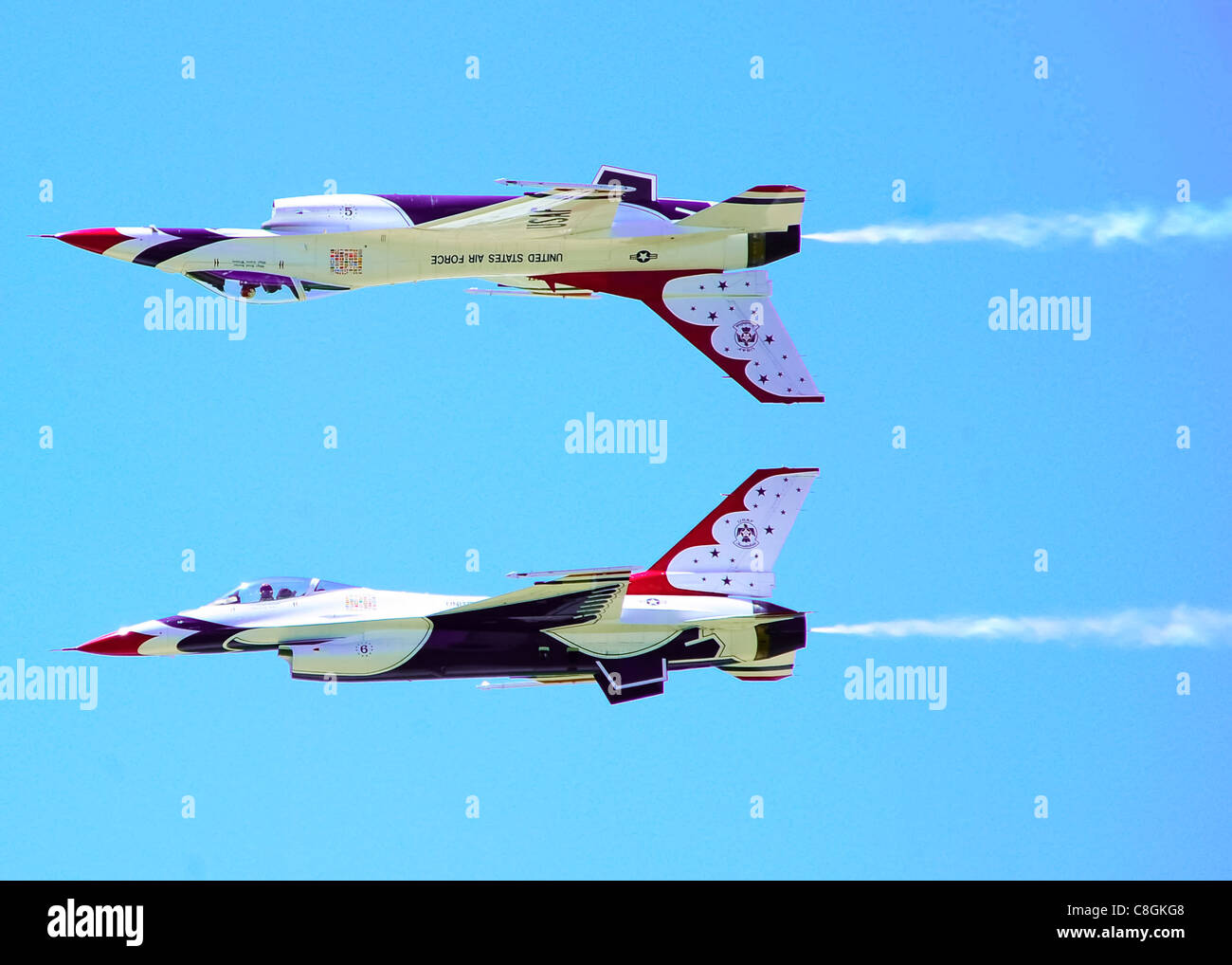Air force thunderbirds lead solo pilot hi-res stock photography and ...