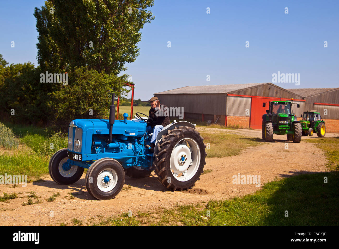 Vintage tractor run hi-res stock photography and images - Alamy