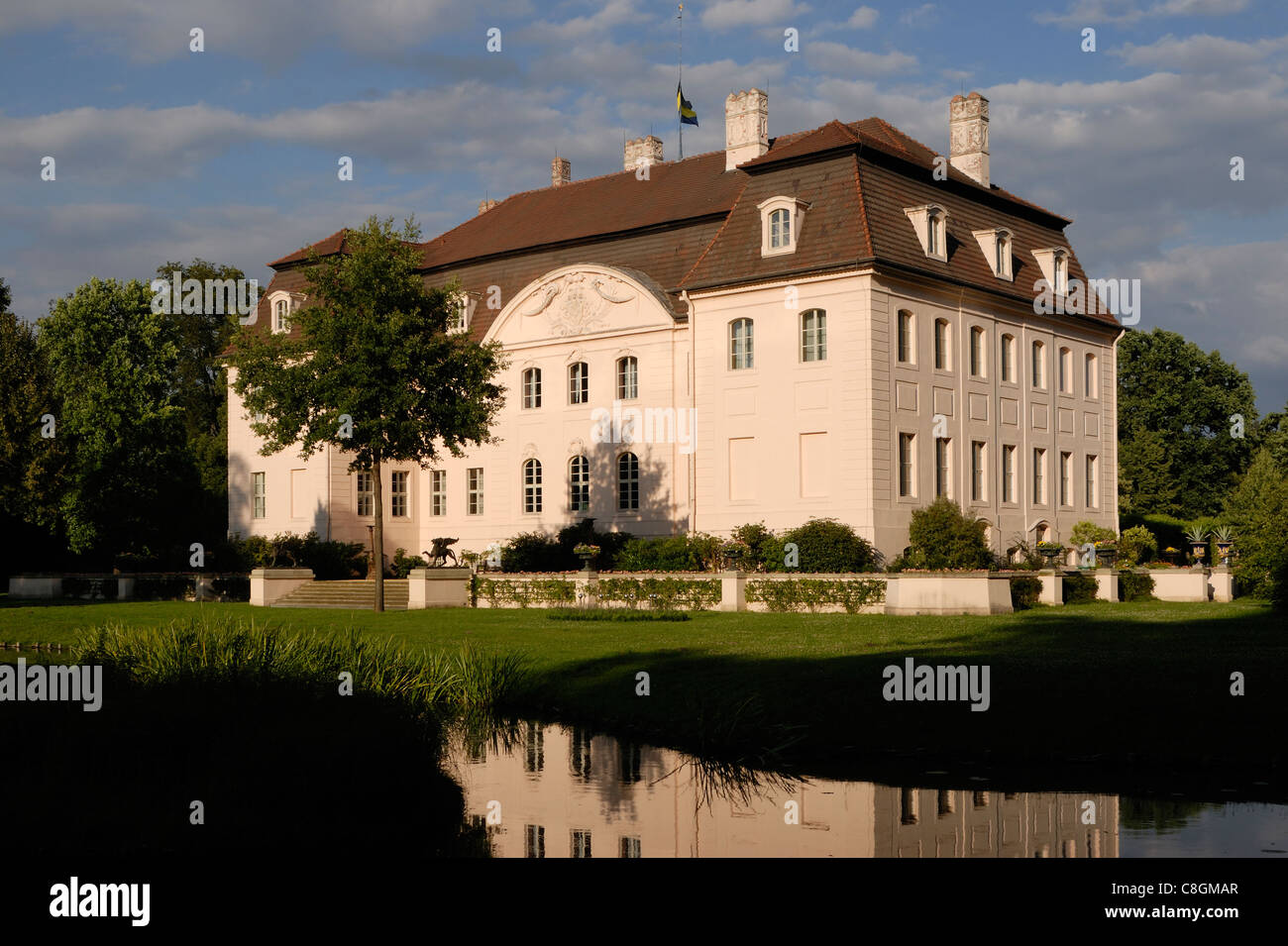 Schloss Branitz Castle with a lake in Fuerst Pueckler Park Branitz ...