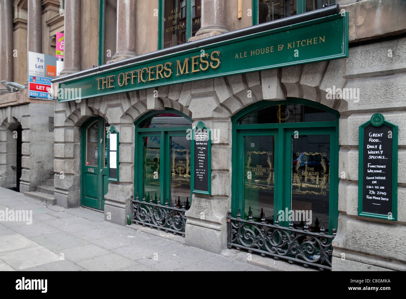 The Officers Mess Ale House (public house or pub) on Victoria Street ...