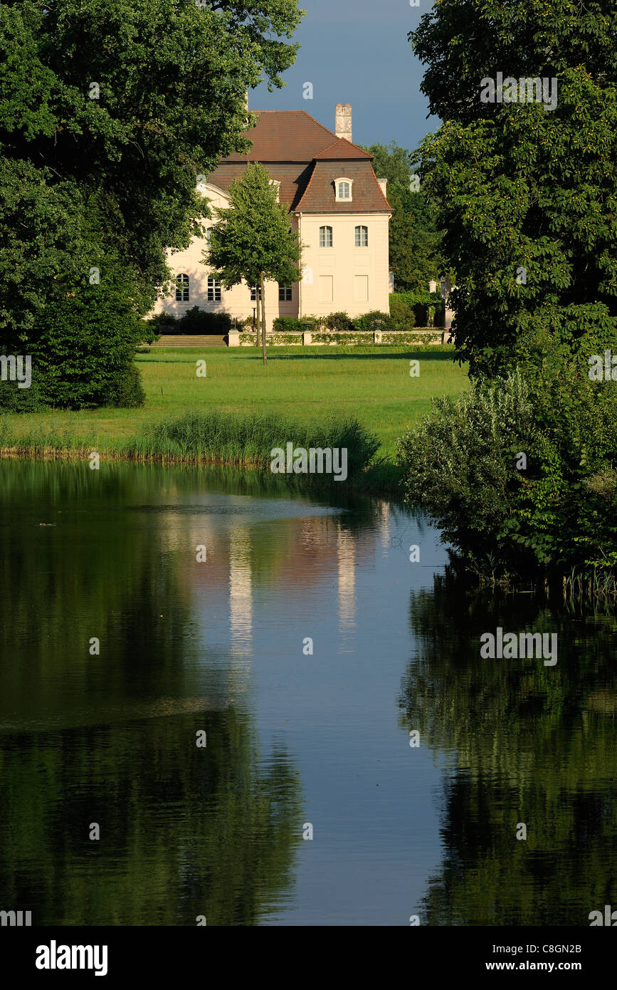 Schloss Branitz Castle with a lake in Fuerst Pueckler Park Branitz ...