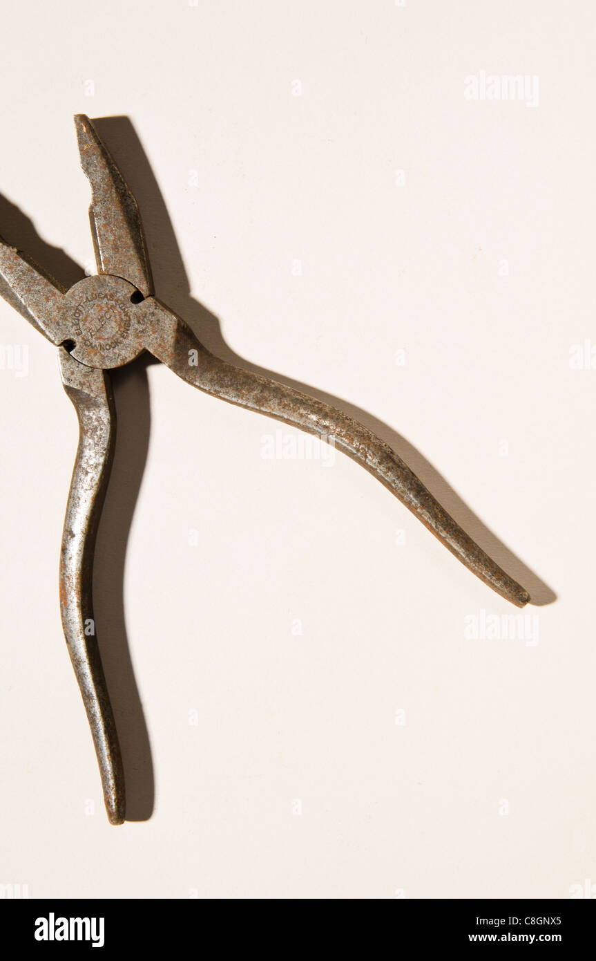 Pliers blunt nose hi-res stock photography and images - Alamy
