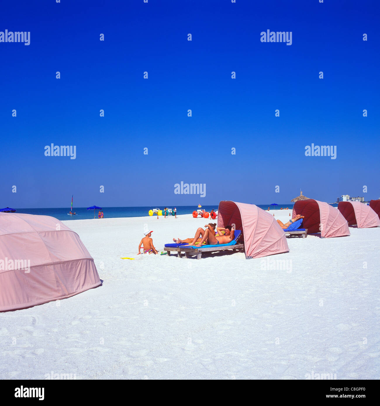St pete’s beach, florida hi-res stock photography and images - Alamy