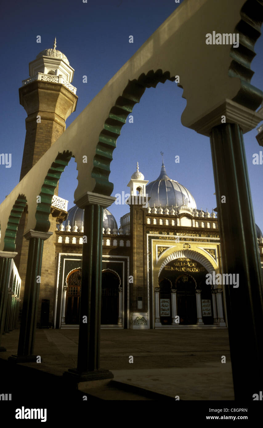View of the Ismaili Mosque in Nairobi Kenya Stock Photo - Alamy