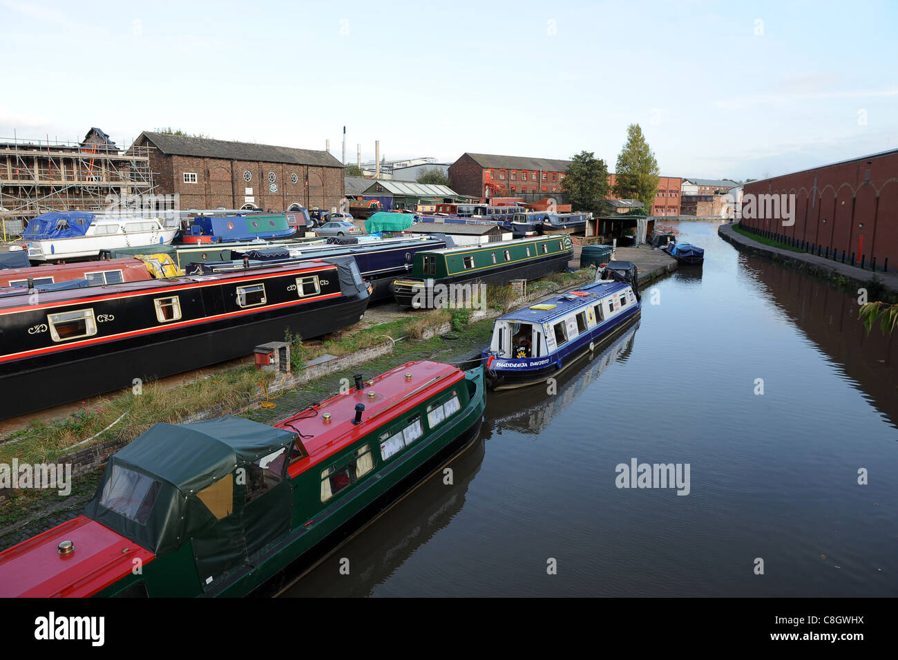 Stoke on trent canal hi-res stock photography and images - Alamy