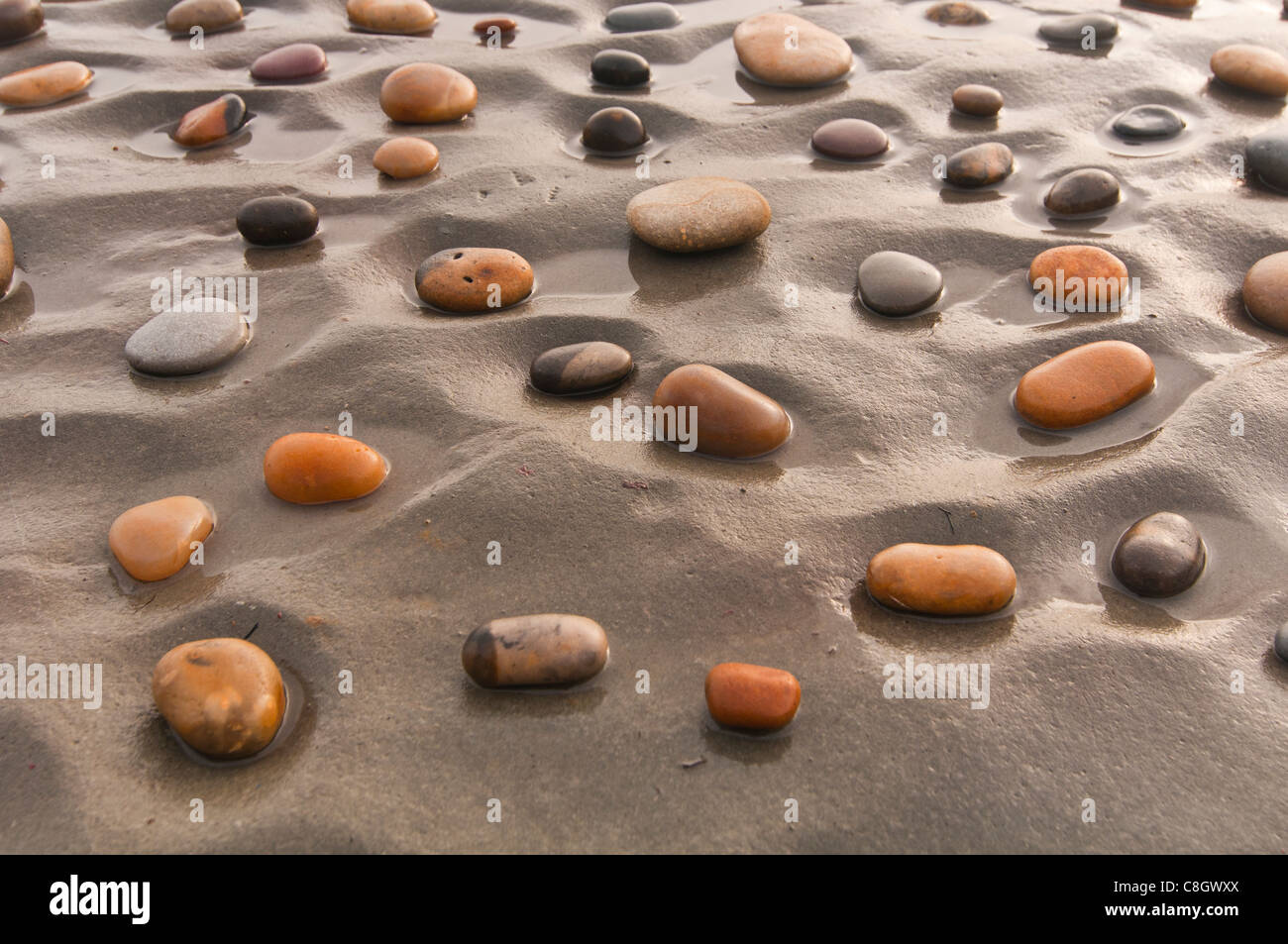 Pebble pebbles sculpture hi-res stock photography and images - Alamy