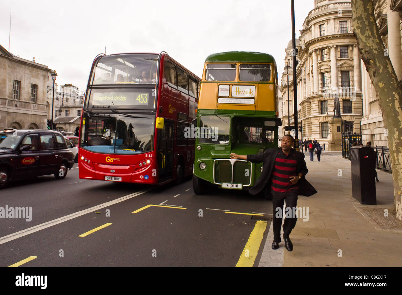 Man running to catch a bus hi-res stock photography and images - Alamy