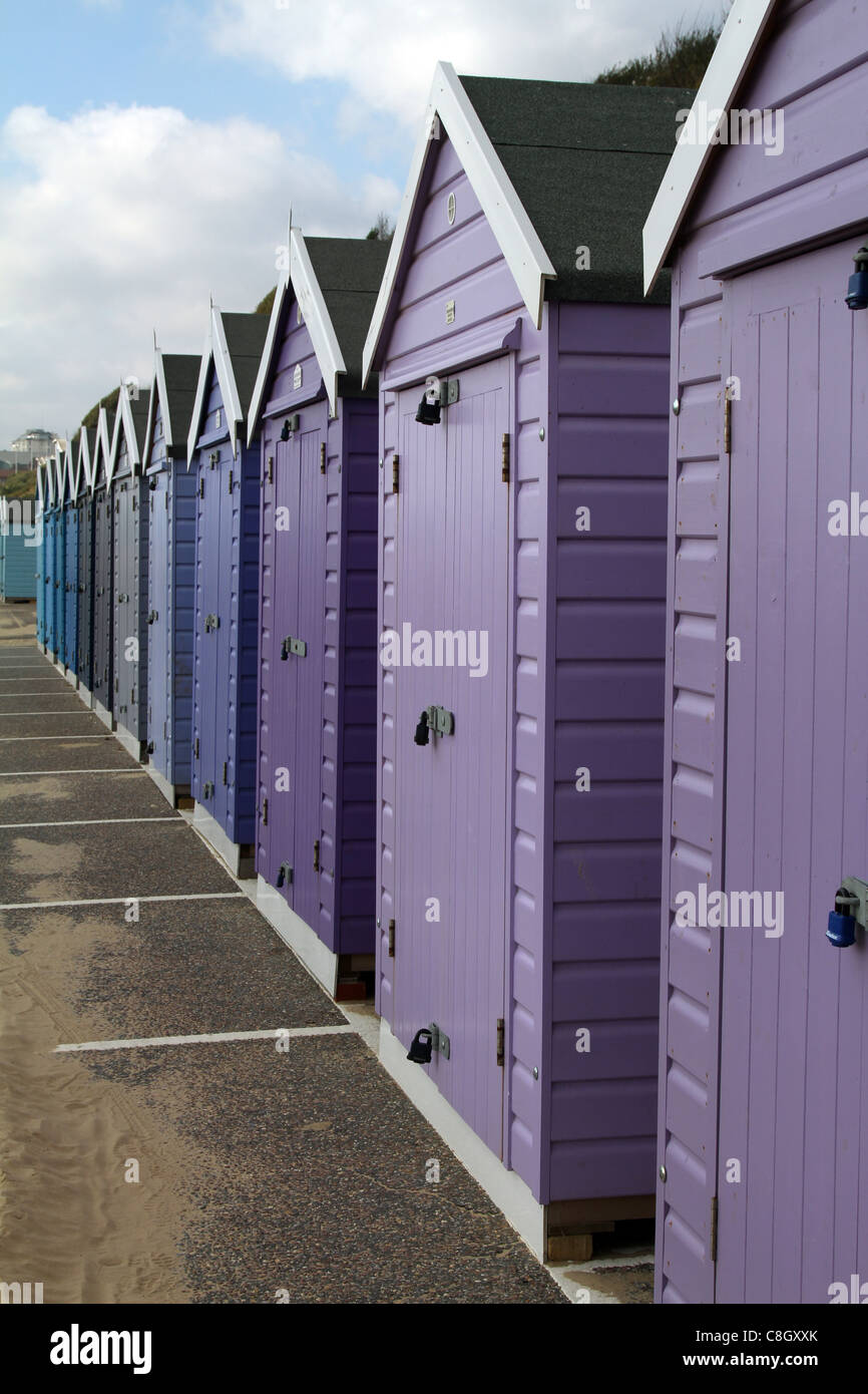 Colourful beachhuts on bournemouth beach hi-res stock photography and ...
