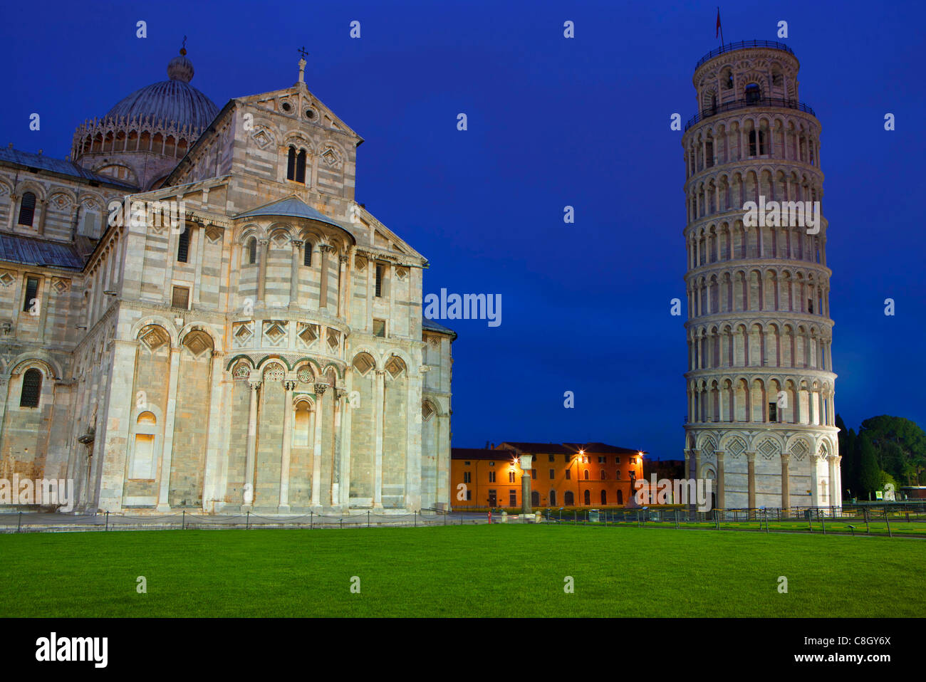 Pisa cathedral hi-res stock photography and images - Alamy