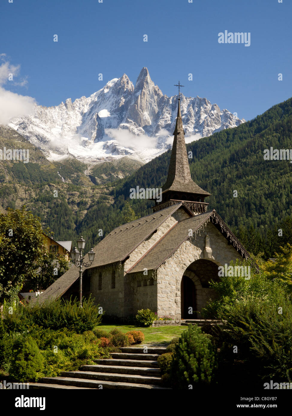 Rural church france hi-res stock photography and images - Alamy