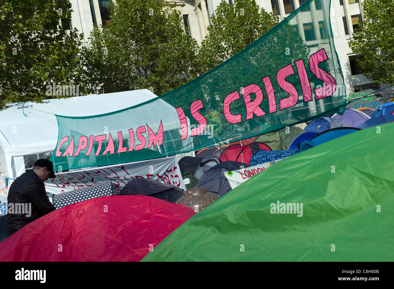 Placards banners posters anti capitalist hi-res stock photography and ...