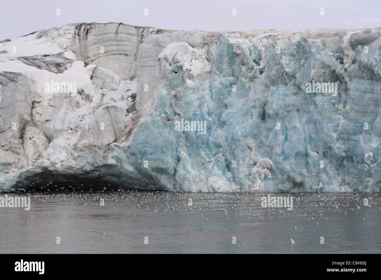 Edge island svalbard archipelago hi-res stock photography and images ...