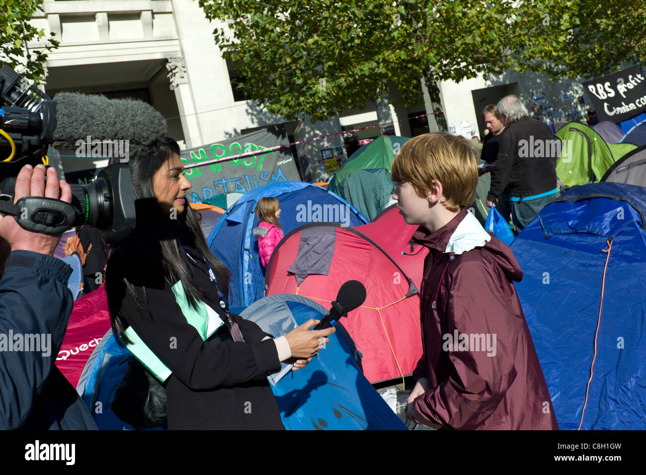 Child being interviewed hi-res stock photography and images - Alamy