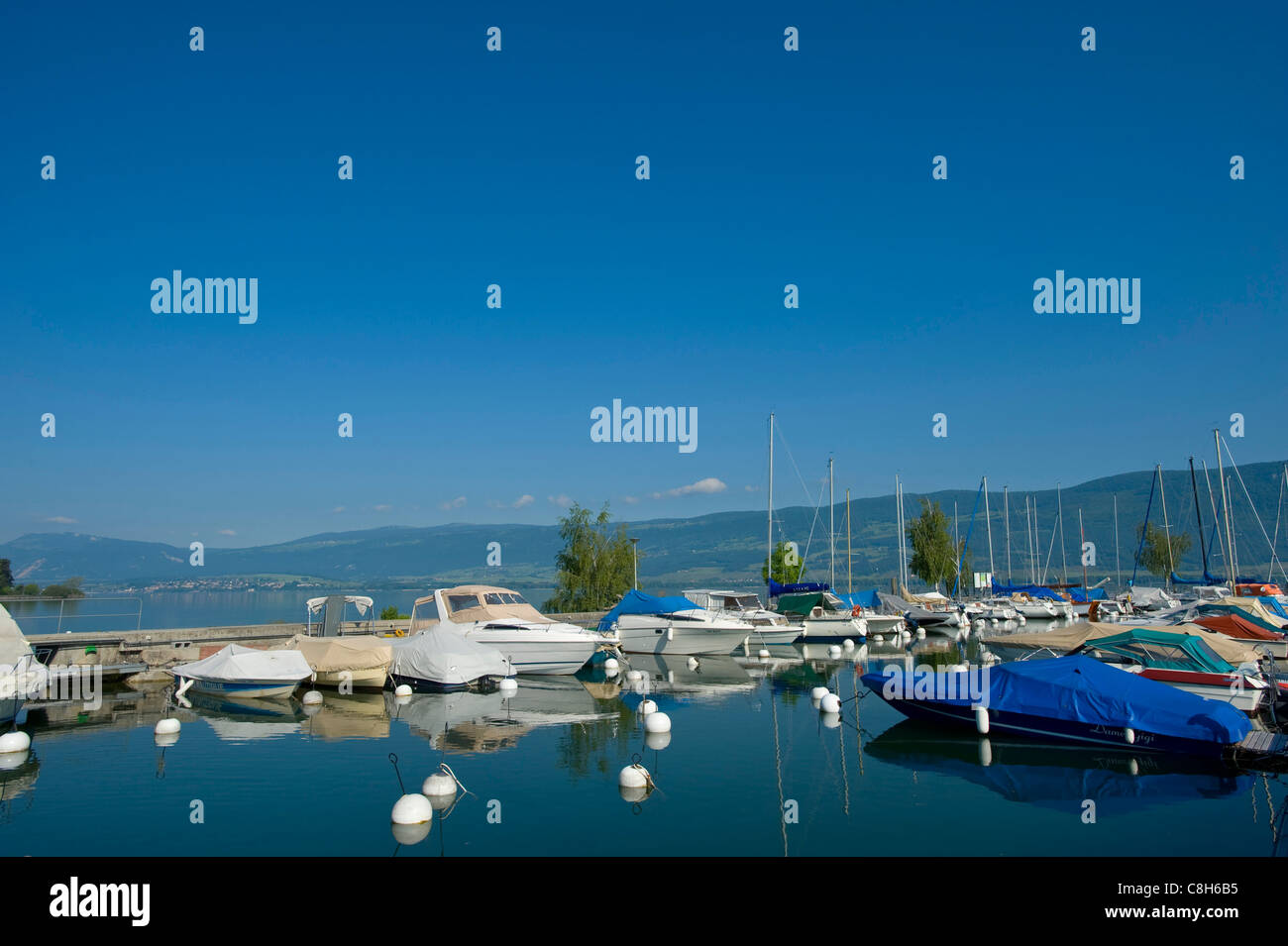 Lac de neuchatel hi-res stock photography and images - Alamy