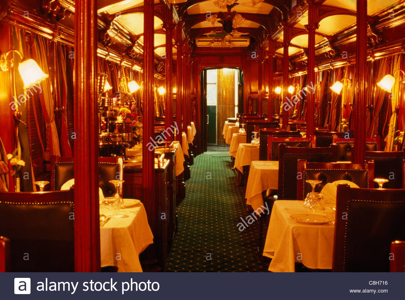Dining Car Interior Stock Photos & Dining Car Interior Stock Images - Alamy