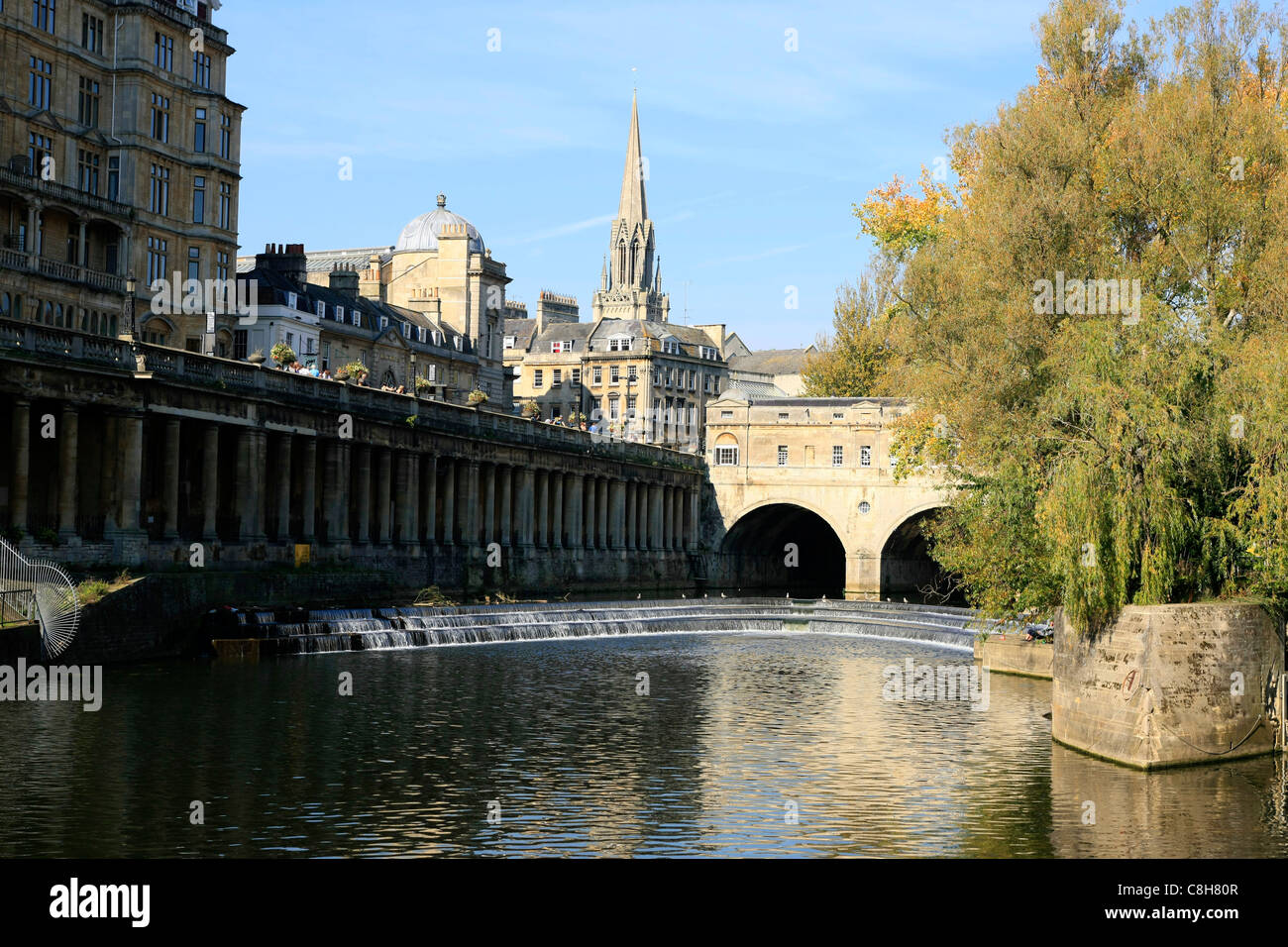 The Weir and Pultney Bridge in Bath Stock Photo - Alamy