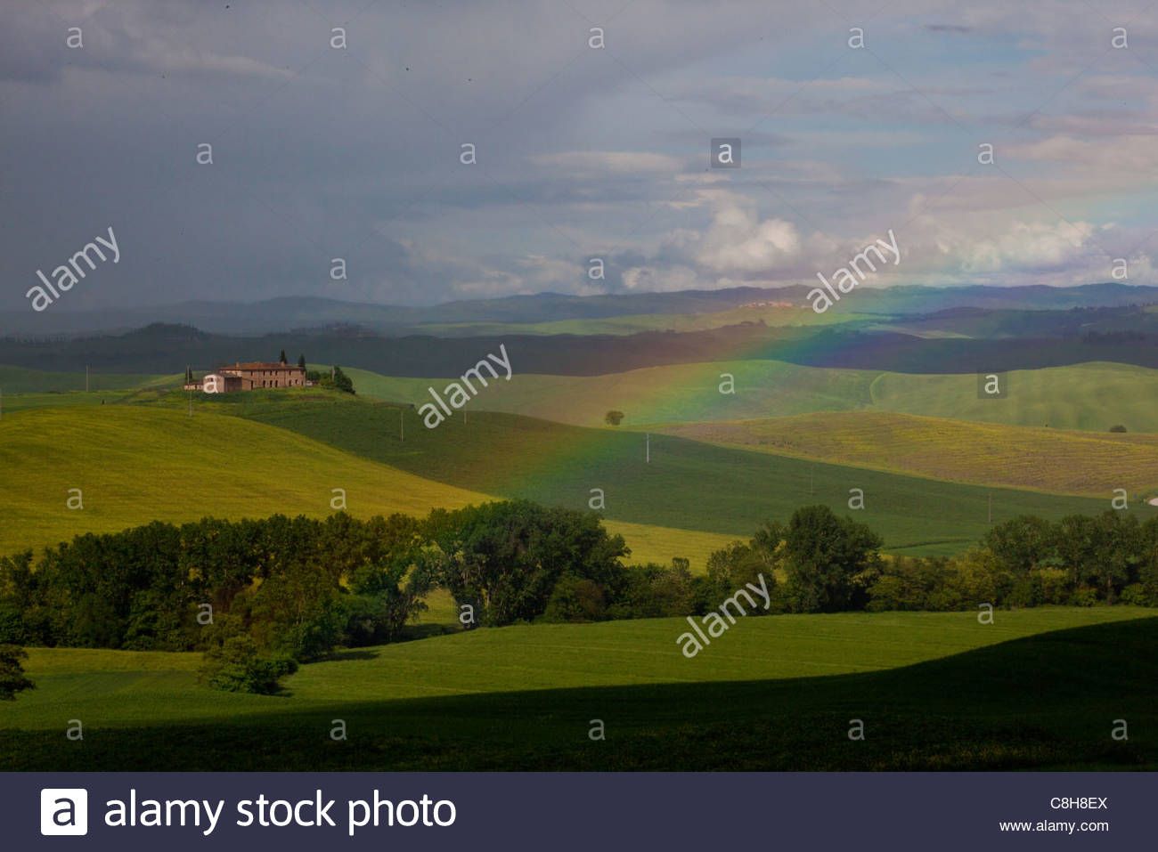 A rainbow over the Tuscan countryside Stock Photo - Alamy