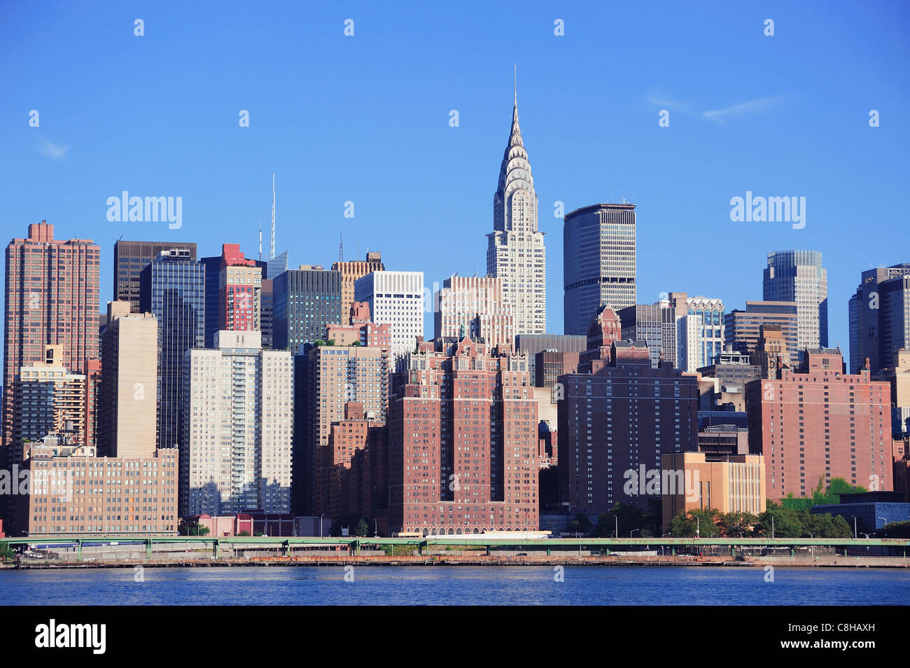 Chrysler Building in midtown Manhattan Stock Photo - Alamy