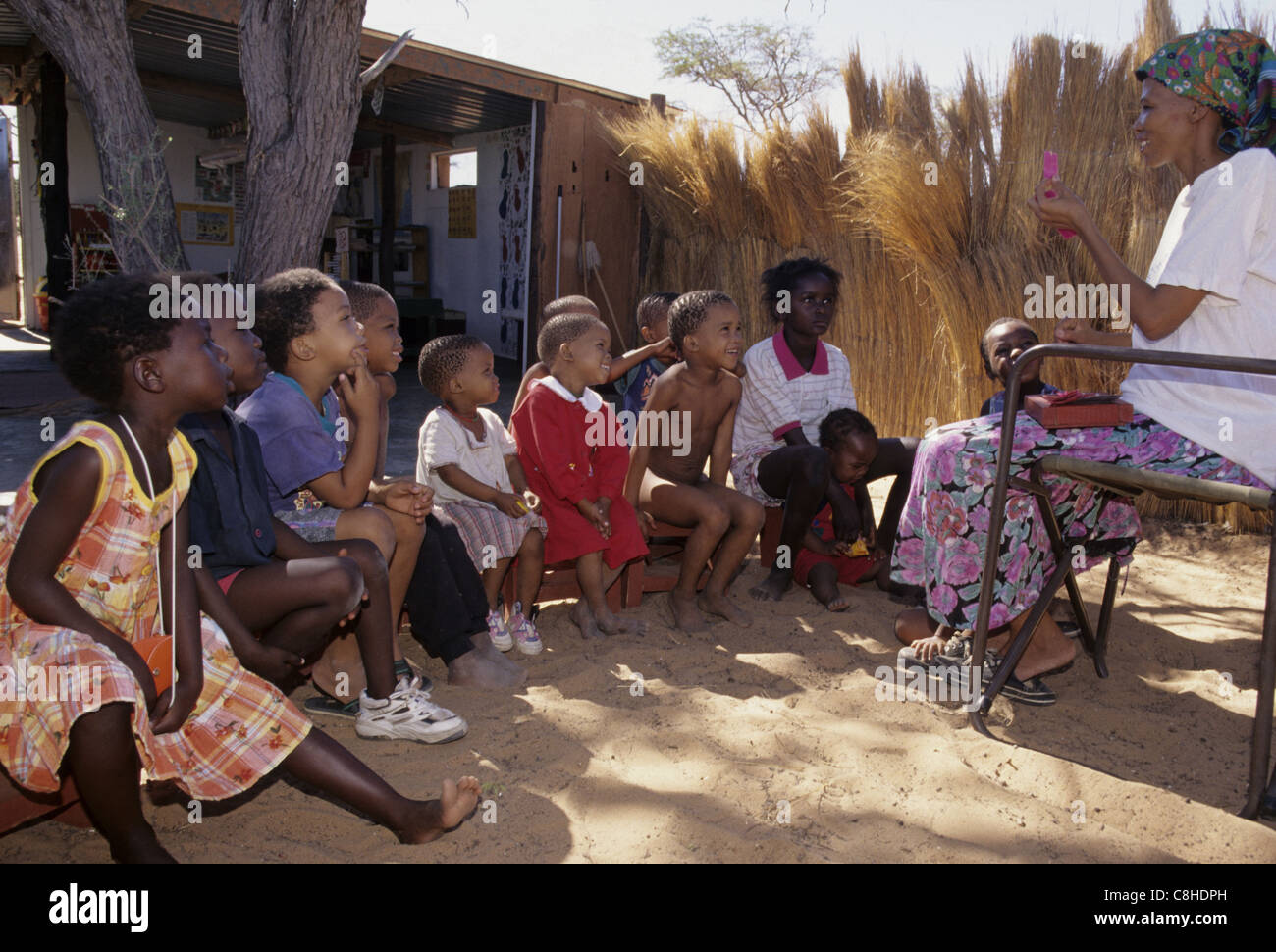 Bushmen, population, SAN, boscimani, Kalahari, Desert, Namibia, Africa ...