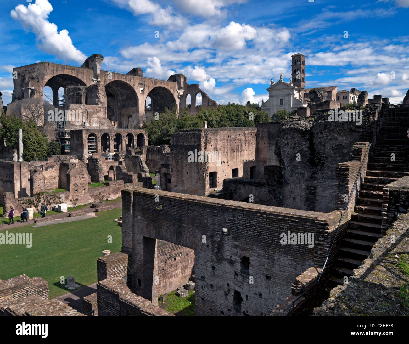 Ancient roman buildings rome hi-res stock photography and images - Alamy