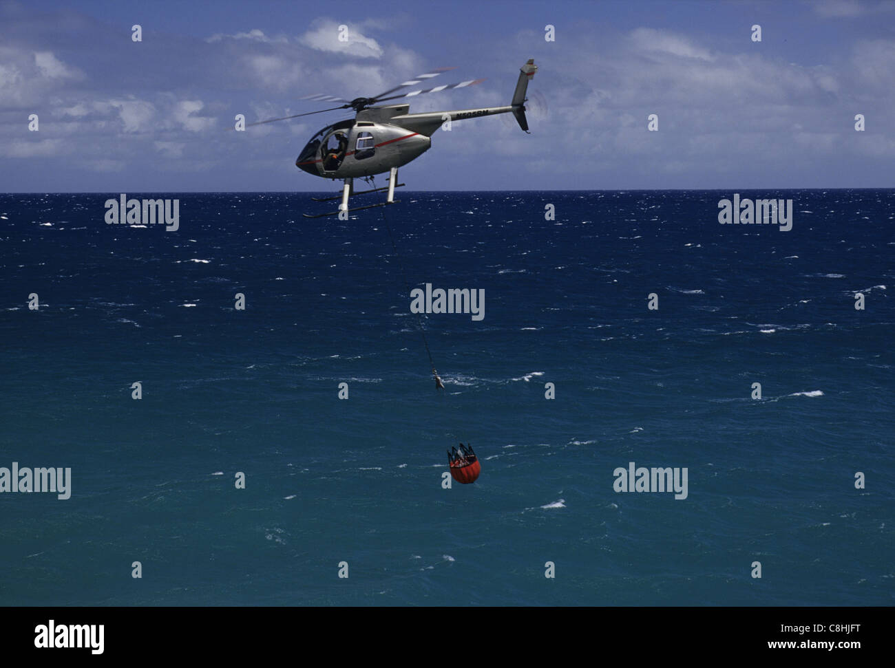 Fire extinguishing helicopter hi-res stock photography and images - Alamy