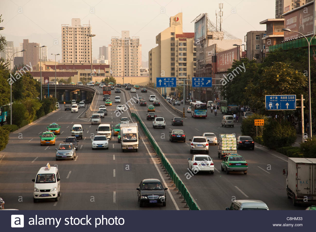 Heavy Traffic Stock Photos & Heavy Traffic Stock Images - Alamy