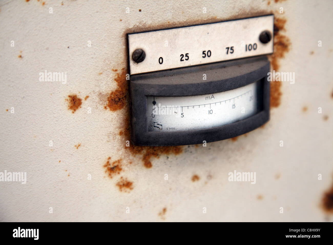 Old mA meter Stock Photo - Alamy