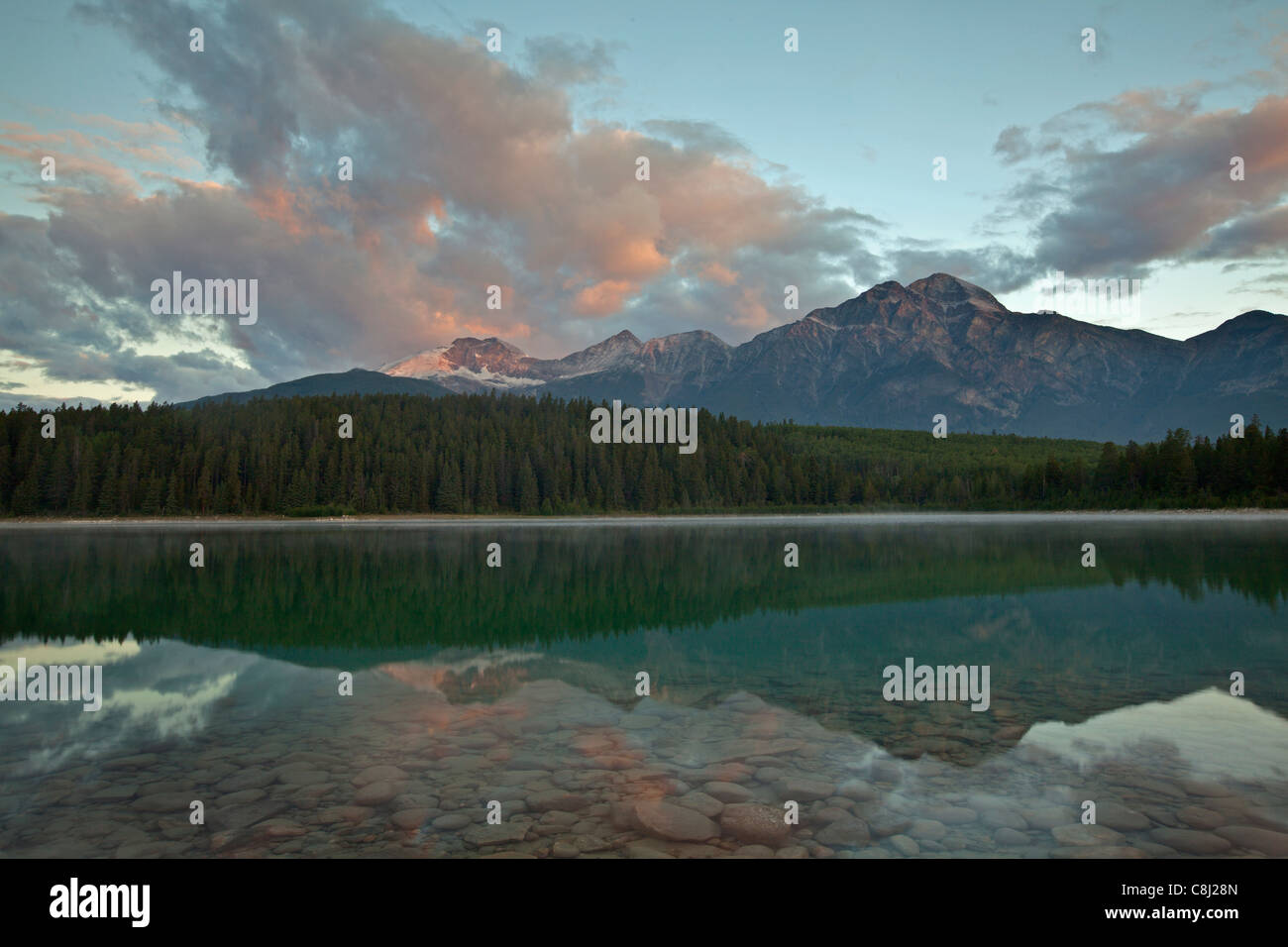 Patricia lake pyramid mountain jasper hi-res stock photography and ...