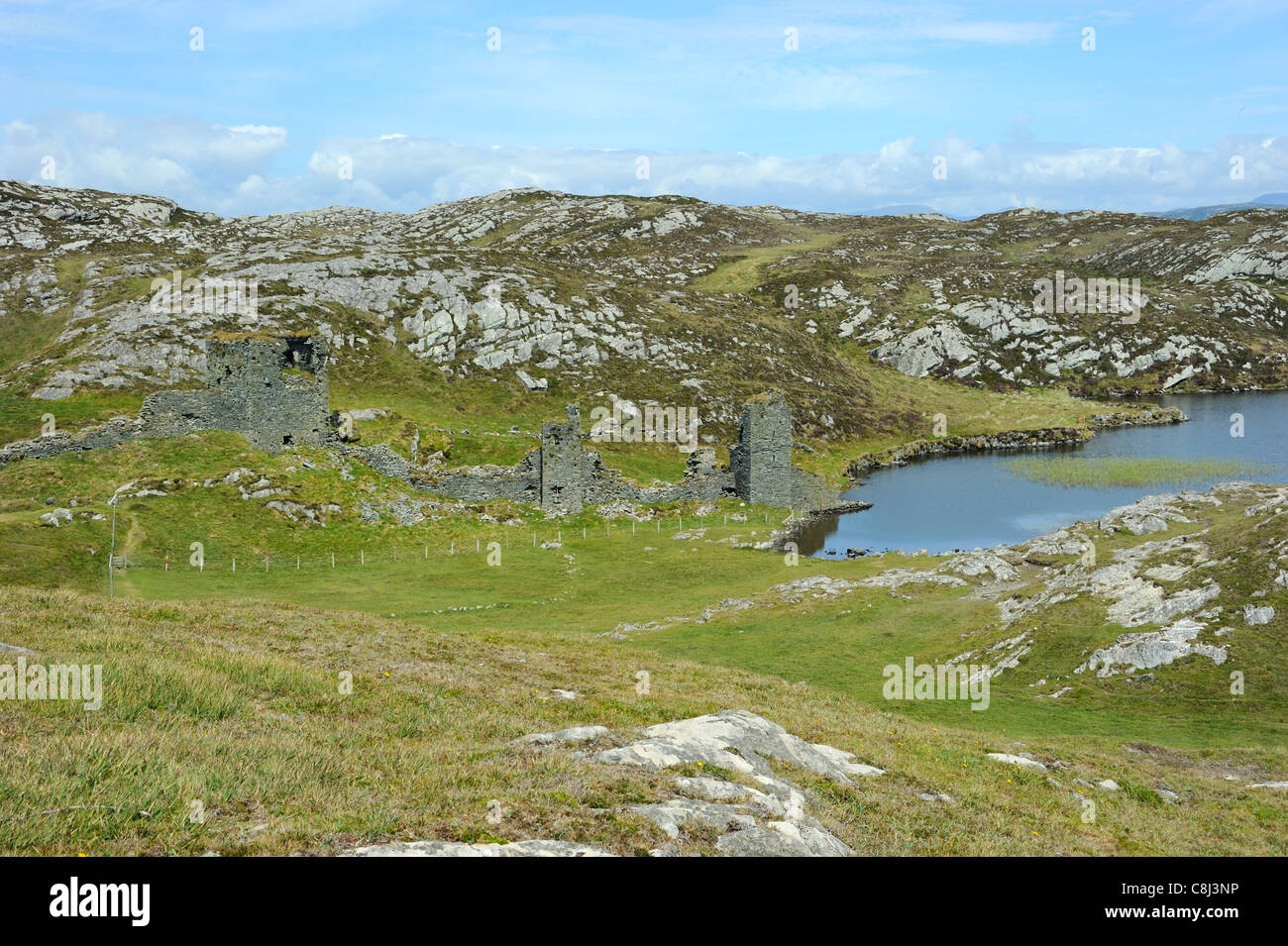 Dunlough Castle, and Dun Lough, Three Castle Head Stock Photo - Alamy