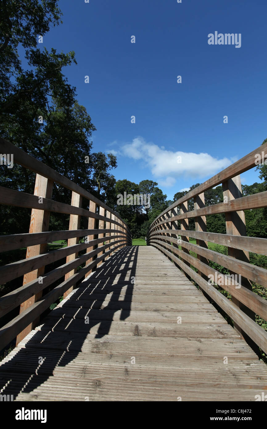 Wood plank walkway hi-res stock photography and images - Alamy