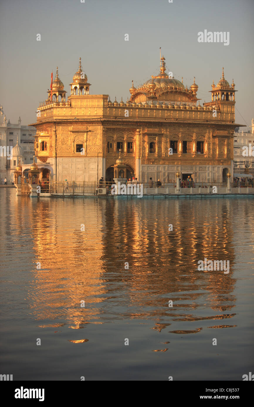Golden Temple, Sikh, Amritsar, India, Asia, Punjab, Guru Arjun Dev ...