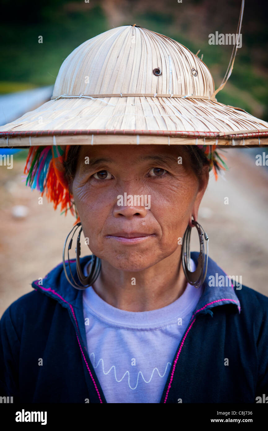 Traditional hmong hat hi-res stock photography and images - Alamy