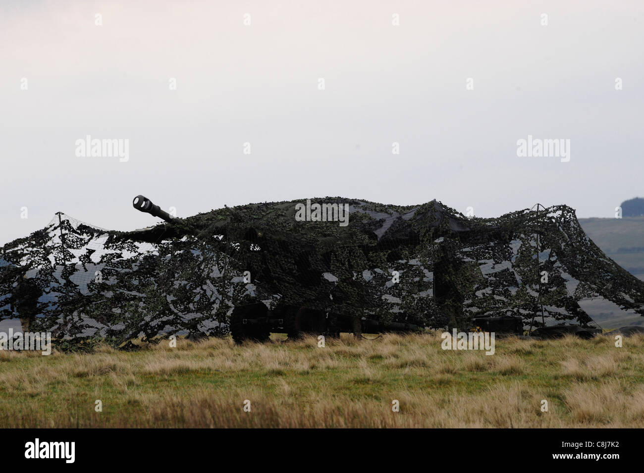 L118 light gun 105mm bean fired by 4 regiment RA in Wales Stock Photo ...