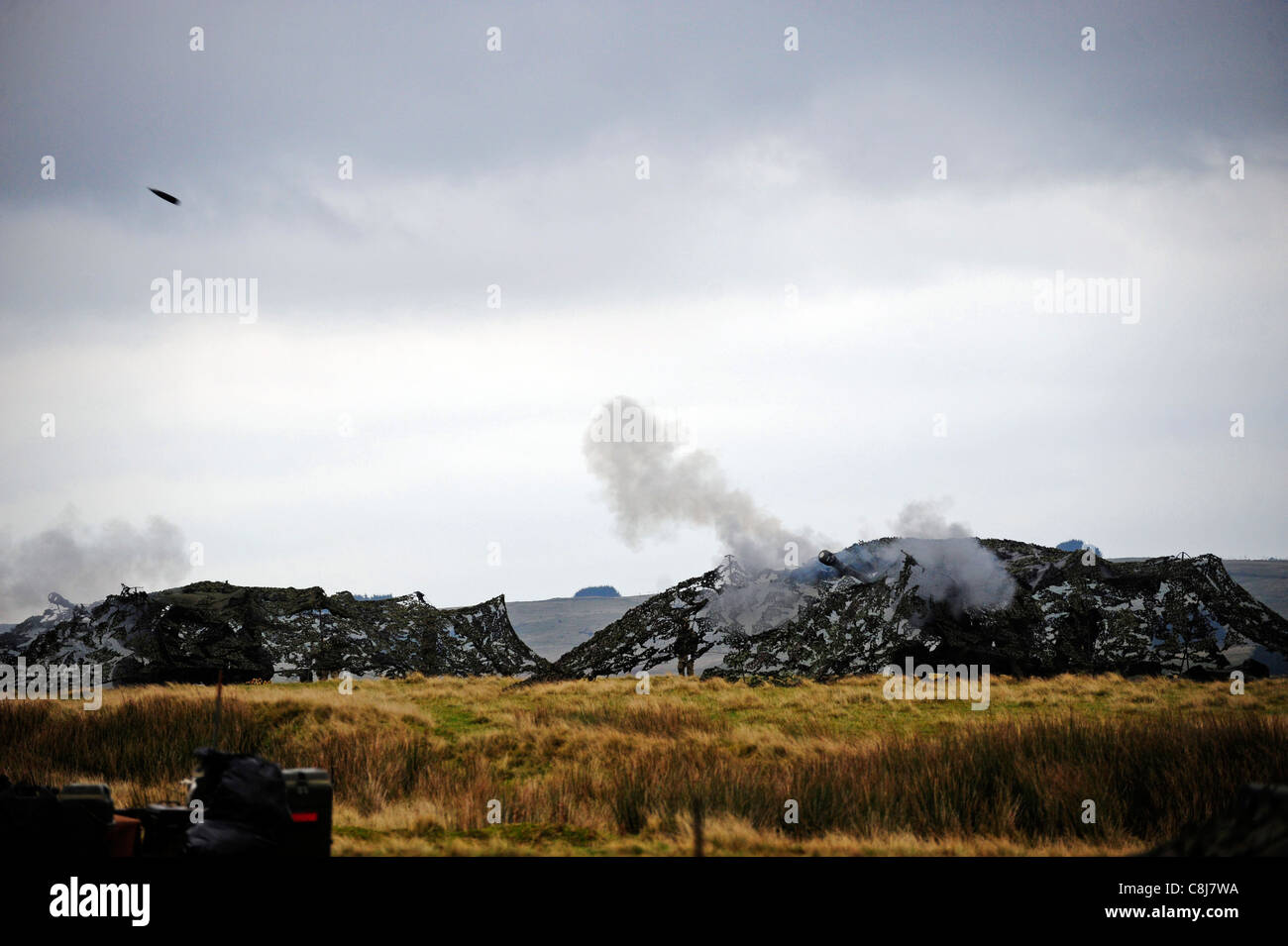 L118 light gun 105mm bean fired by 4 regiment RA in Wales Stock Photo ...