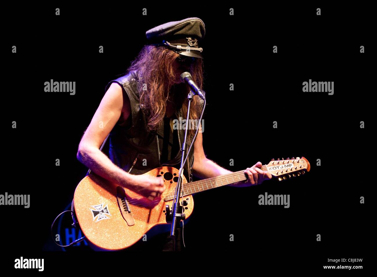 Julian cope hi-res stock photography and images - Alamy