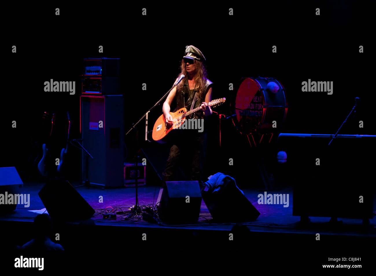 Bracknell, UK, 25/10/2011 : Julian Cope performing in concert at the ...