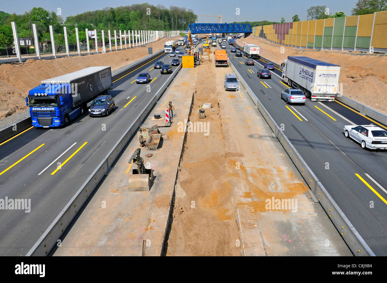 Connection point, extension, highway, building site, construction work ...