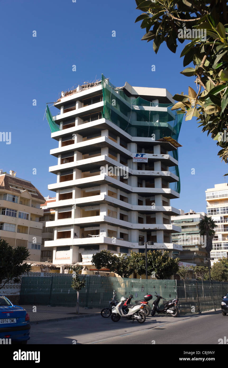 Costa del Sol, Spain - Fuengirola. Demolition of a 1970s hotel Stock ...