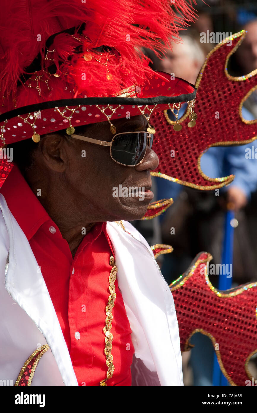 Male carnival dancer hi-res stock photography and images - Alamy