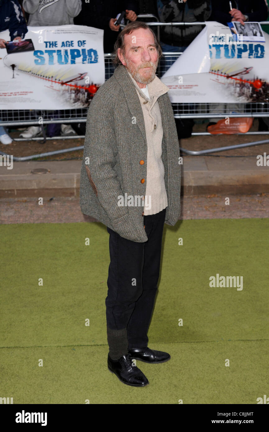 Pete Postlethwaite attends the premiere of "The Age of Stupid" in ...
