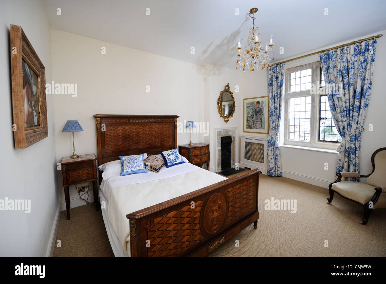 The guest bedroom at Devizes Castle, Wiltshire UK Stock Photo - Alamy