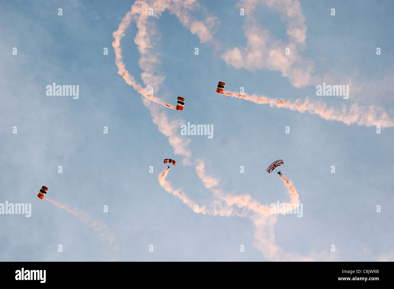 Parachute Regiment Freefall Team 'The Red Devils' Stock Photo - Alamy