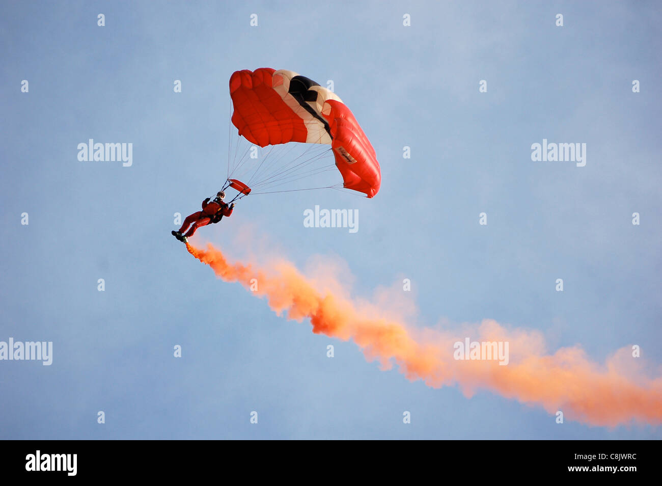 Parachute Regiment Freefall Team 'The Red Devils' Stock Photo - Alamy