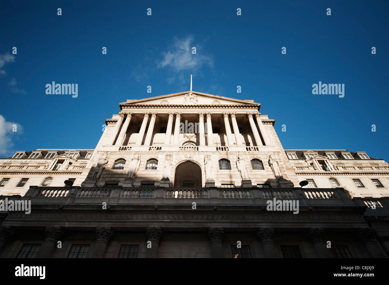 Exterior of The Bank of England, Threadneedle Street, City of London ...