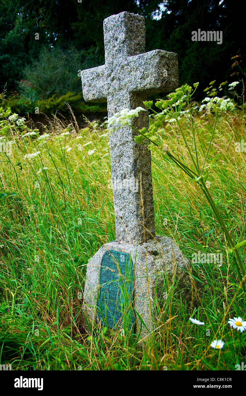 19th Century Gravestone, Dartington Cemetry, Devon, England Stock Photo - Alamy